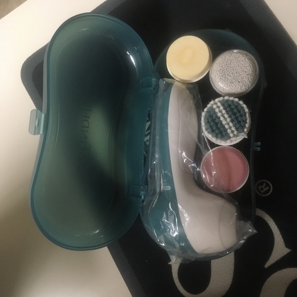 Avon | Other | Spafinder Foot Ultra Cleaning System Pedicure Avon ...